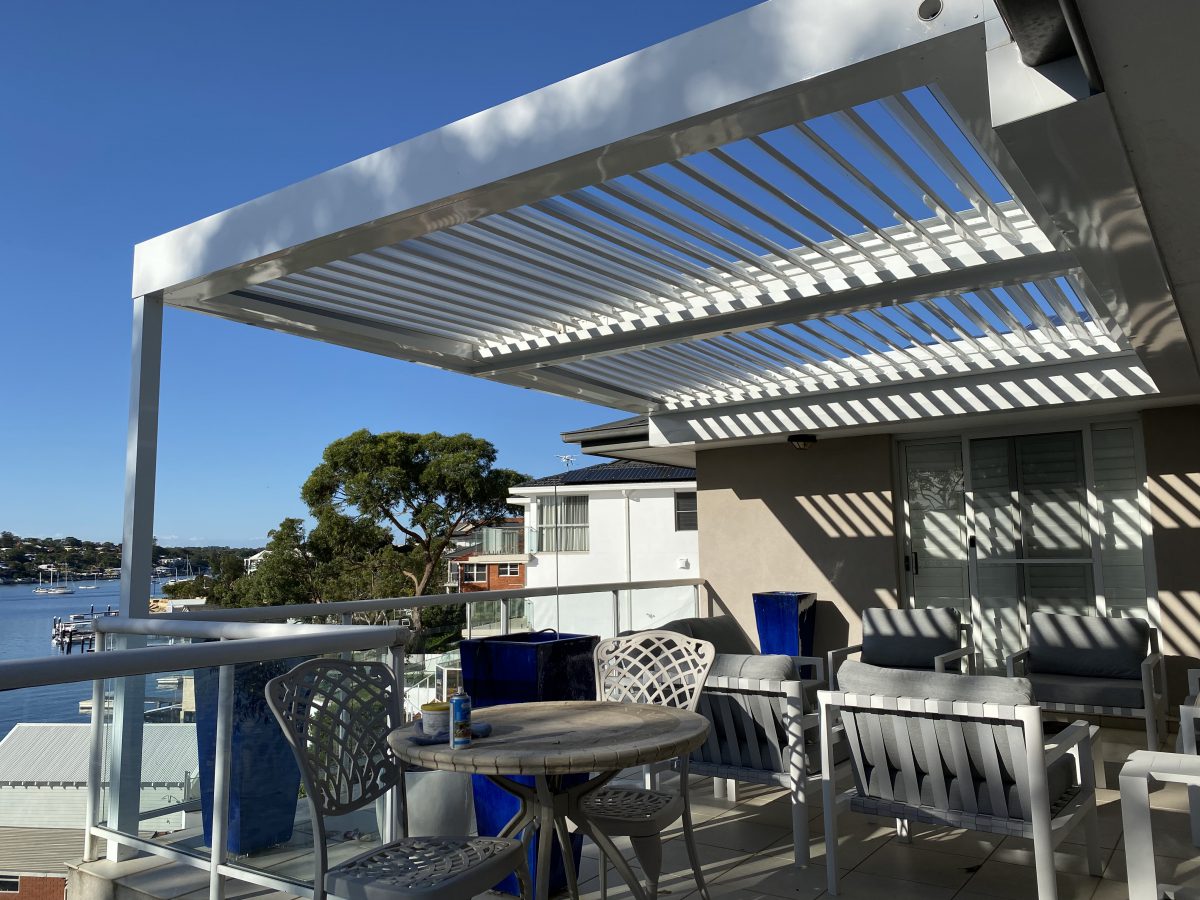 Opening Roof Systems Sydney - Louvre Roof System - Smartblade Pty Ltd